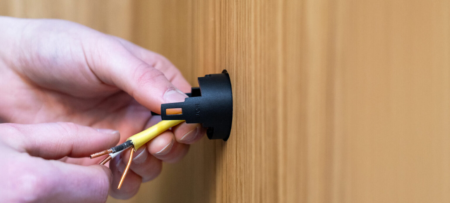 unifit outlet | single – prado | invisible home technology