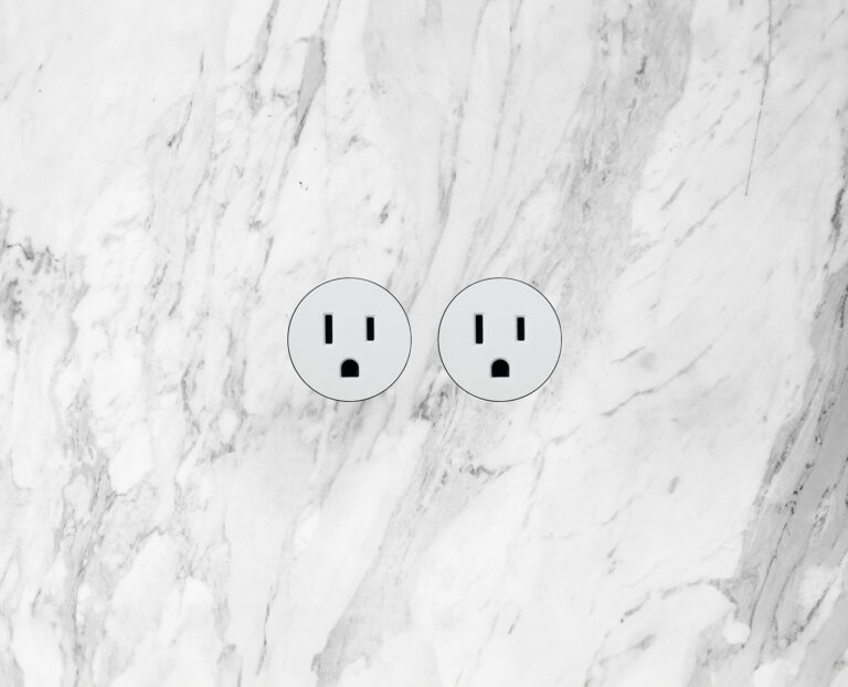 Outlets - prado | invisible home technology